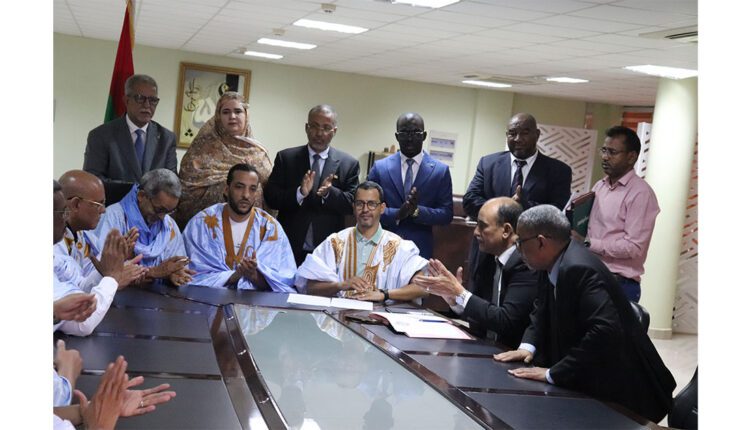 Signing a Memorandum of Agreement Between National Agricultural Producers and Vegetable ...