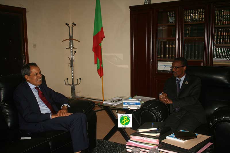 Le ministre de la Justice reçoit l’ambassadeur du Maroc – Agence ...
