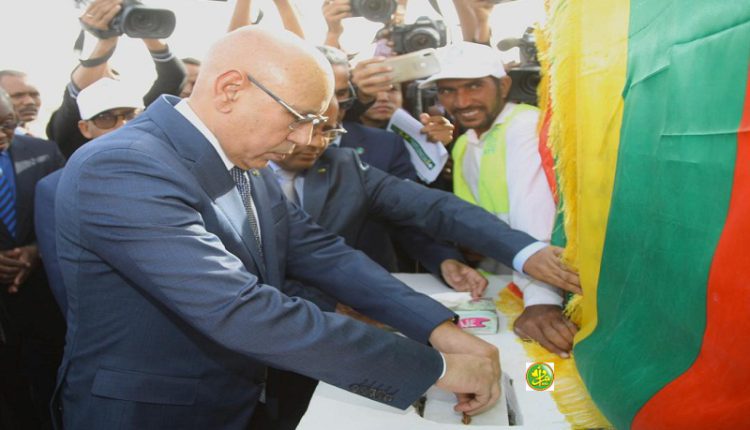 Le Président de la République pose la première pierre du projet du ...