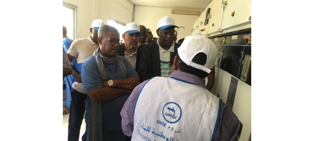Le directeur général de la SNDE visite les installations d’Aftout Es ...